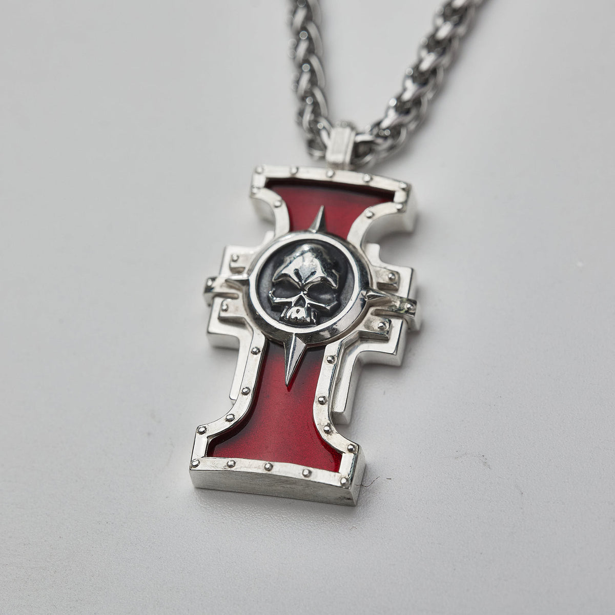 Warhammer 40K Inquisition Seal of the Holy Ordos Silver Pendant by Sta ...